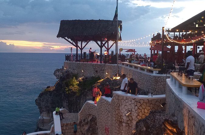 Negril 7 Miles White Sand Beach and Rick's Cafe from Montago Bay - Who Will Enjoy This Tour Most?