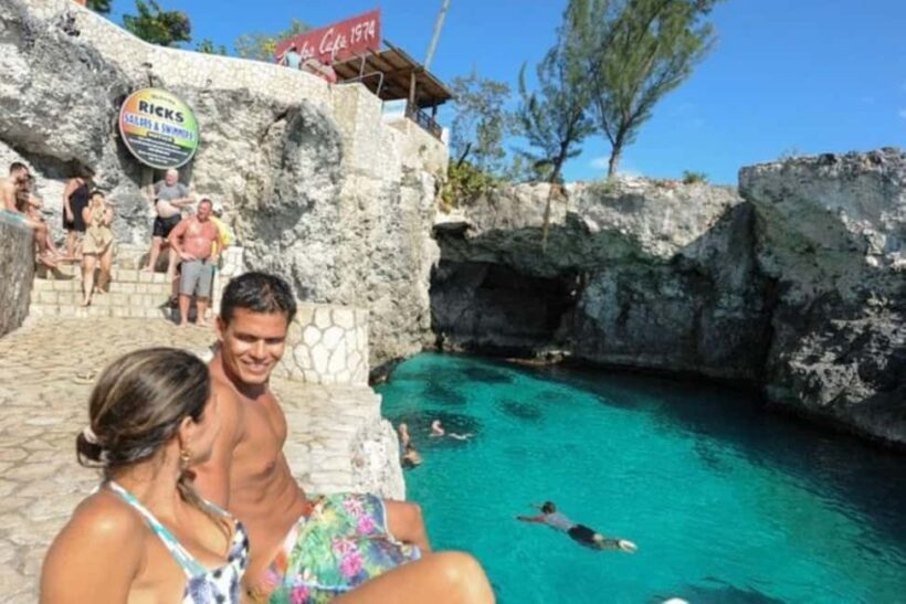 Negril Beach Catamaran Cruise; Sunset, Snorkeling, and Party - Who Will Love This Tour?