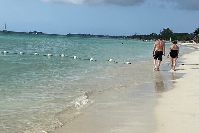 Negril day! beach and west end Cliffs with French Guide - An Authentic Day in Negril with a French Guide: Beach, Cliffs, and Local Flair