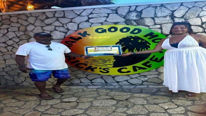 Negril: Private 7 Miles Beach & Ricks Cafe Tour - An Overview of the Tour Experience