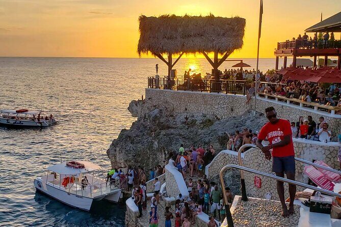 Negril Seven Mile Beach and Ricks Cafe Tour from Montego Bay - Key Points