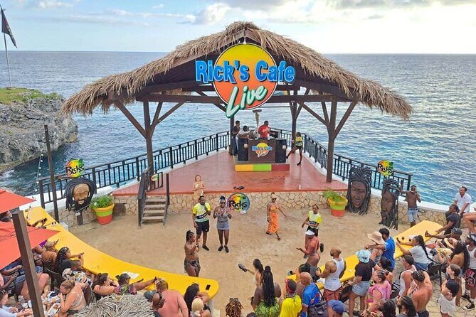 Negril Seven Mile Beach & Ricks Cafe - The First Stop: Seven Mile Beach