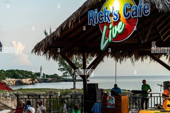 Negril Tour with stops at Seven Mile Beach and Ricks Cafe - Who Should Consider This Tour?