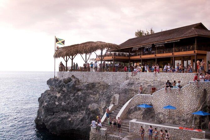 Negrils Seven Miles Beach, Rick's cafe and Parasailing Tour. - Key Points