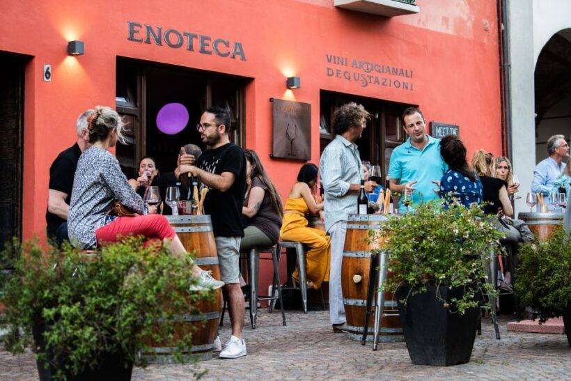 Neive: Barolo and Barbaresco Wine Tasting with Snacks - What to Expect During the Tour