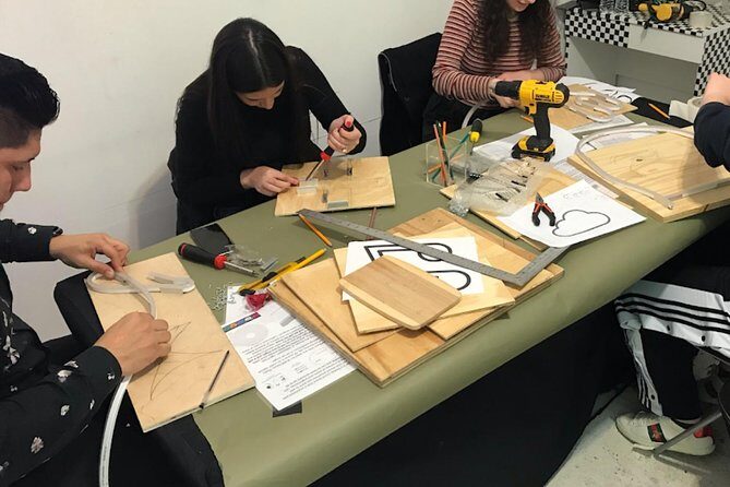 NEON SIGN MAKING PARTY (Energy Efficiency Chat) - Who Should Consider This Experience?