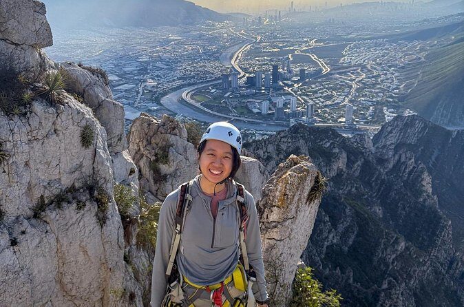 Nest of the Aguiluchos with 3 abseils and certified guides - Practical Information
