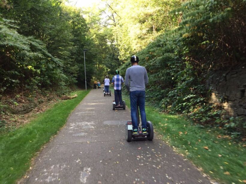 Nettetal: Krickenbecker Lakes, Forest & Castle Segway Tour - Discover the Natural Beauty on a Segway