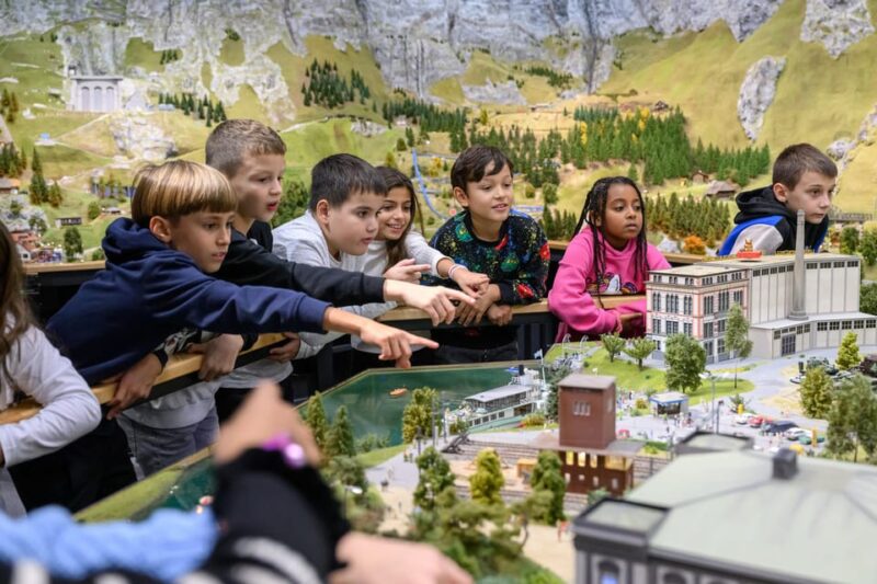 Neuhausen Am Rheinfall: Smilestones Miniature World Entry - Accessibility and Amenities