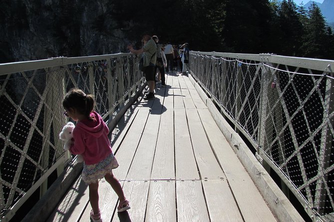 Neuschwanstein and Hohenschwangau Exclusive Skip-the-Crowds Tour - Customer Experiences and Guides