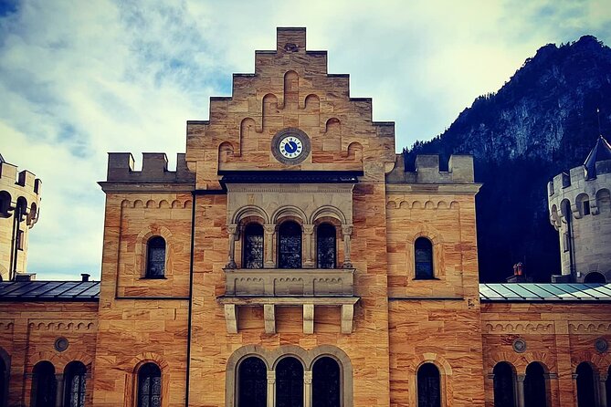 Neuschwanstein Castle, Ettal Abbey and Oberammergau Private Tour From Munich - Exploring Oberammergau