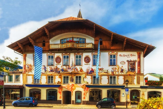 Neuschwanstein Castle, Ettal Abbey and Oberammergau Private Tour From Munich - Meeting and Pickup Information