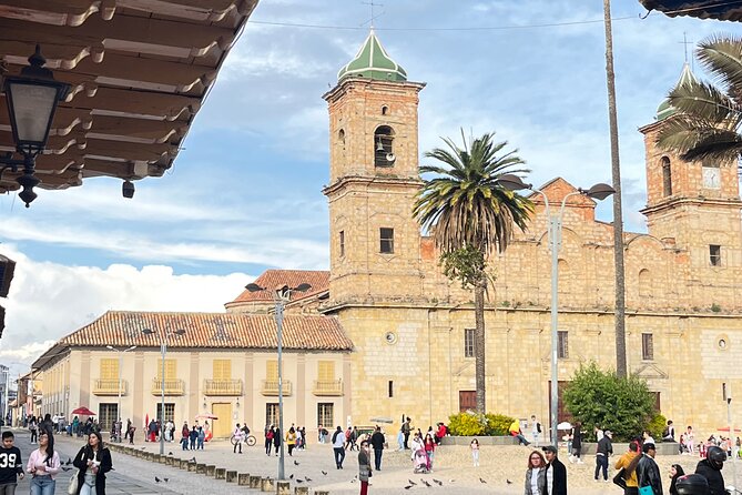 NEW and CHEAPEST, Visit 5 Top Sights in Zipaquira and Guatavita - Tour Inclusions and Logistics