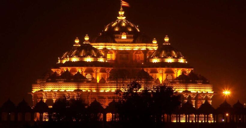 New Delhi: Akshardham Exhibition, Light and Water Show Tour - Key Points