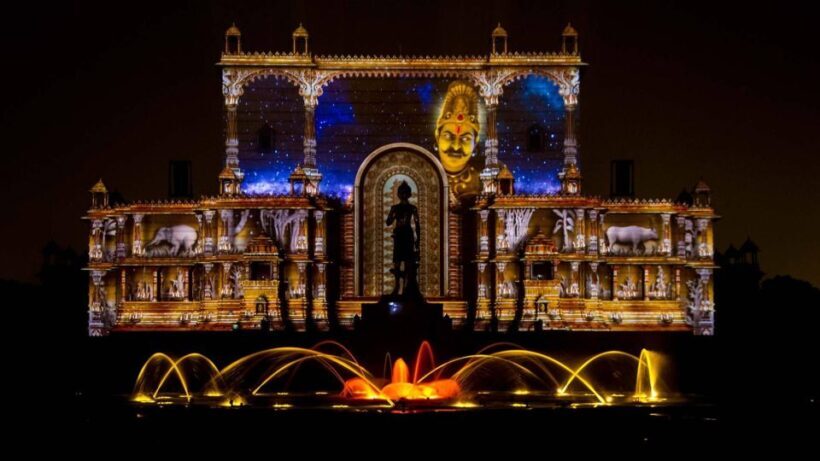 New Delhi: Akshardham Exhibition, Light and Water Show Tour - Discovering the Akshardham Complex