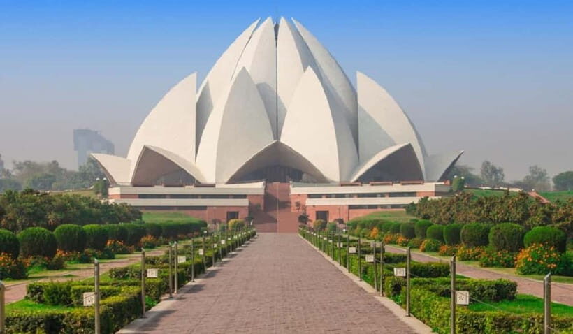 New Delhi & Old Delhi Private Guided Tour for 4-8 Hours - Starting Your Delhi Journey: What to Expect