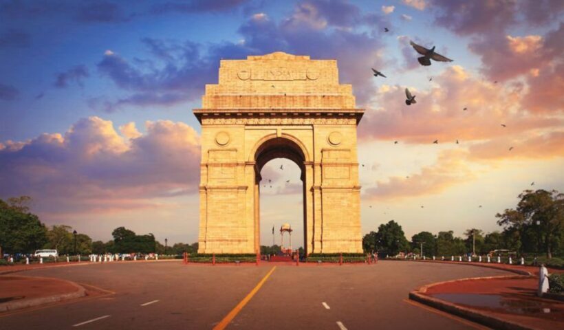 New Delhi: Private Old & New Delhi Day Trip & Optional Guide - Key Points