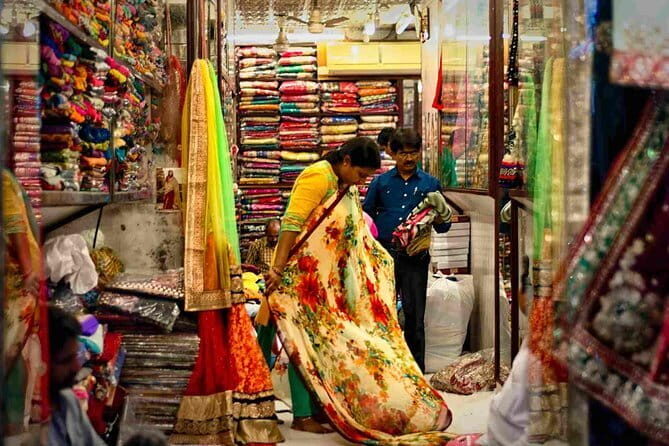 New Delhi Private Shopping Tour By Car - Exploring the New Delhi Private Shopping Tour By Car: A Practical Review