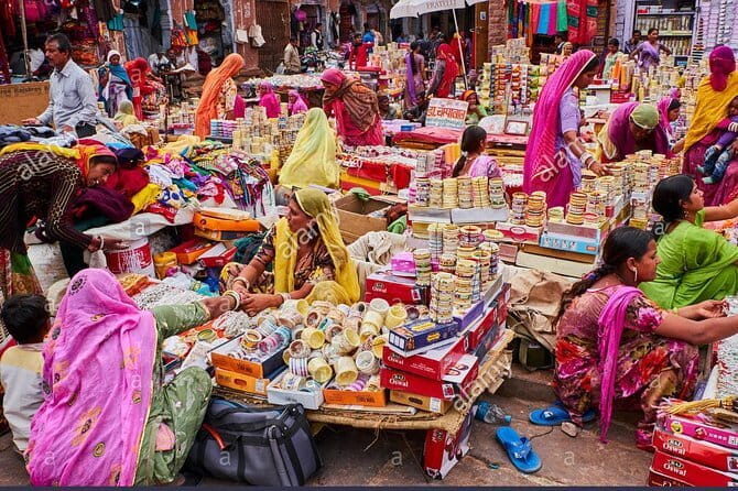 New Delhi Private Shopping Tour By Car - Key Points