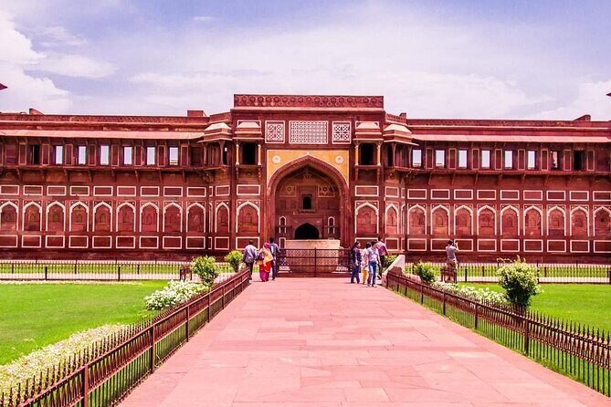 New Delhi to Agra Taj Mahal One Way Private Transfer - The Sum Up