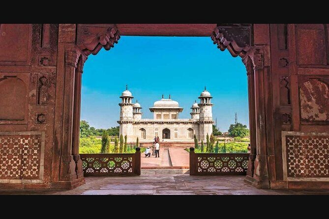 New Delhi to Agra Taj Mahal One Way Private Transfer - FAQ