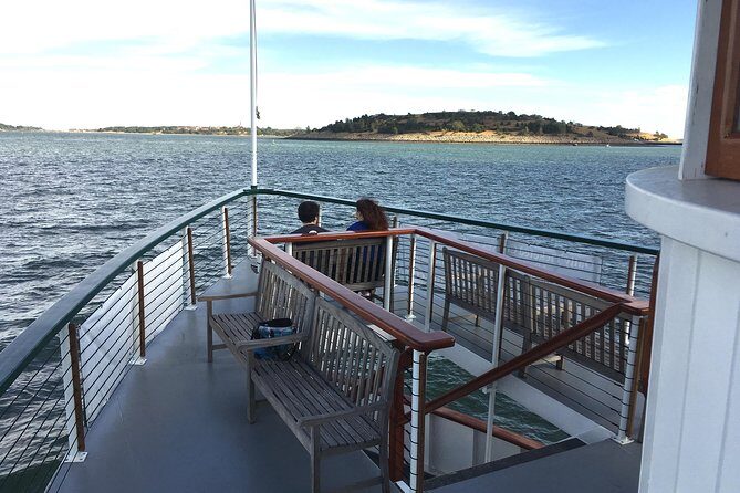 New England Fall Foliage Lunch Cruise in Boston Harbor - FAQ