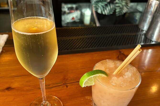 New Orleans Arts District Gallery Tour with Champagne - The Itinerary: What to Expect