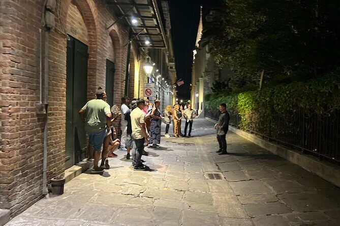 New Orleans : Best of Ghost & Voodoo Experience Walking Tour - Who Should Consider This Tour?