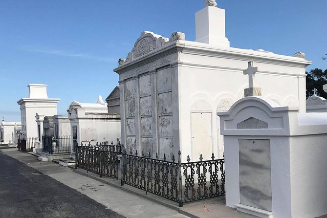 New Orleans City and Cemetery 2-Hour Bus Tour - The Bottom Line