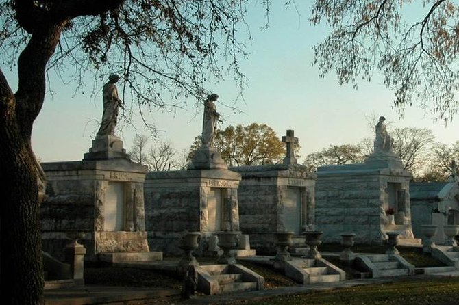 New Orleans City and Cemetery Bus Tour - Is It Good Value?
