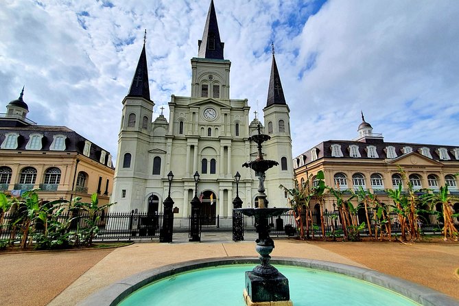 New Orleans City Bike Tour - Historic Cemeteries of New Orleans