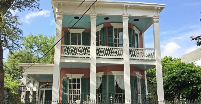 New Orleans: City & Cemetery Tour by Air-Conditioned Minibus - Who Should Take This Tour?