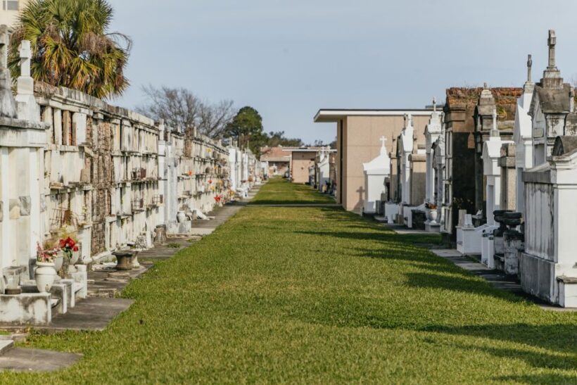 New Orleans: City & Cemetery Tour + Garden District Stroll - FAQs