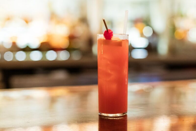 New Orleans: Combo Cocktail and Food History Tour - Who Will Enjoy This Tour?