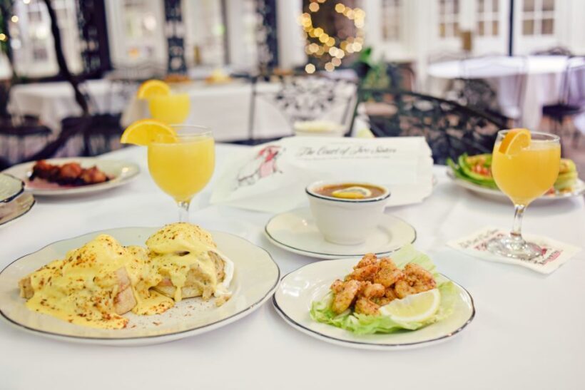 New Orleans: 'Court of Two Sisters' Jazz Brunch Buffet - Who Will Love This Experience?