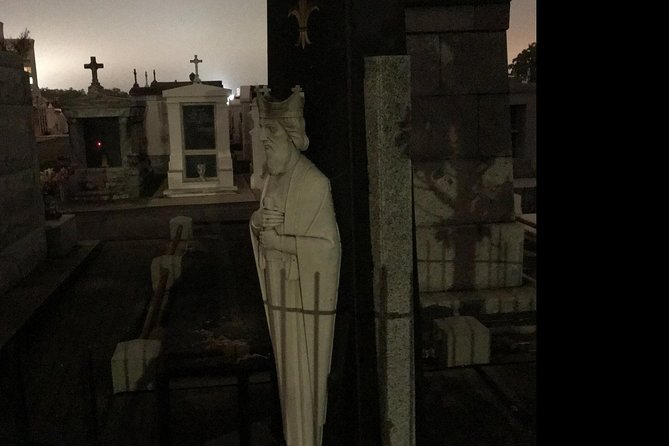 New Orleans Dead of Night Ghosts and Cemetery Bus Tour - Who Will Love This Tour?