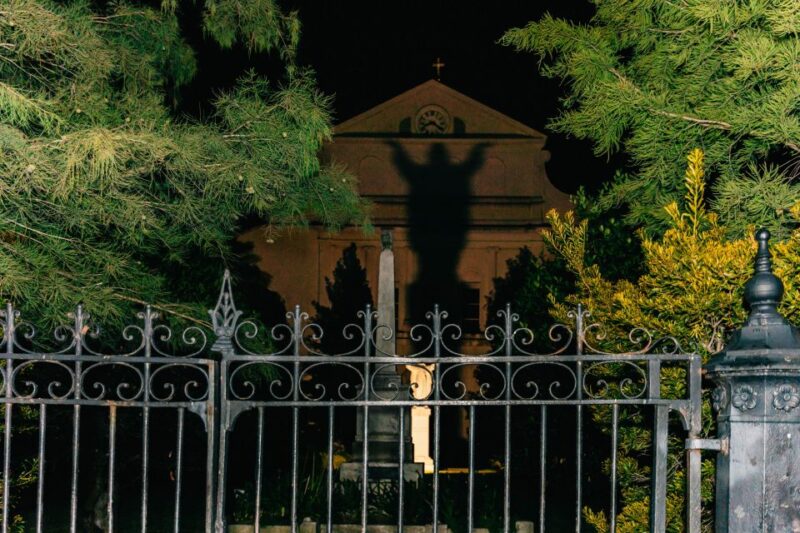 New Orleans: French Quarter Ghost and Haunted House Tour - Key Points
