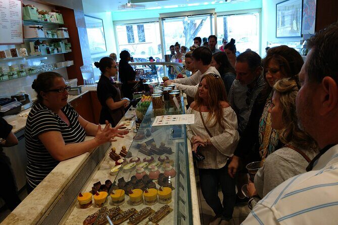 New Orleans Garden District Food & History Tour with Local Guide - Who Should Consider This Tour?