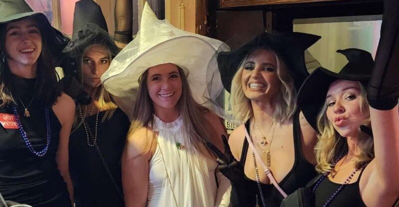 New Orleans: Ghost and Haunted Pub Crawl Tour with Free Shot - What Makes This Tour Special