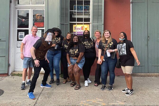 New Orleans Happy Hour Ghost Walking Tour Pub Crawl - Who Should Consider This Tour?