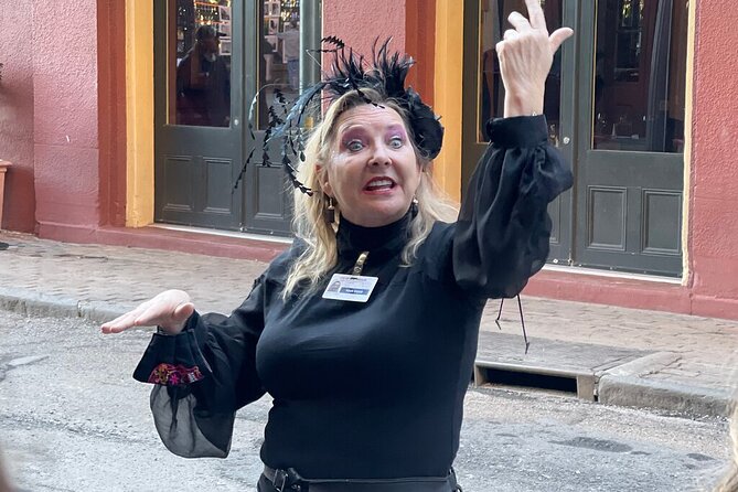 New Orleans' Historic Haunted Bar Crawl - The Benefits of a Guided Haunted Bar Crawl