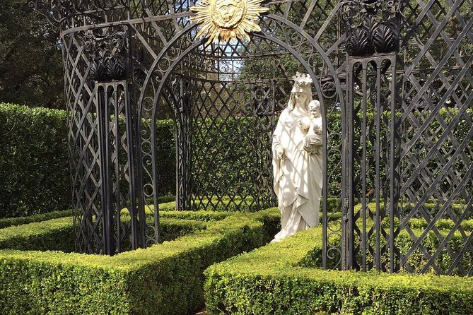 New Orleans Homes of the Rich and Famous Tour of the Garden District - Practical Details and Tips