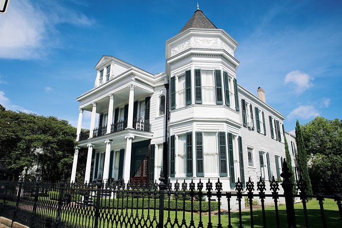 New Orleans Homes of the Rich and Famous Tour of the Garden District - Who Should Consider This Tour?
