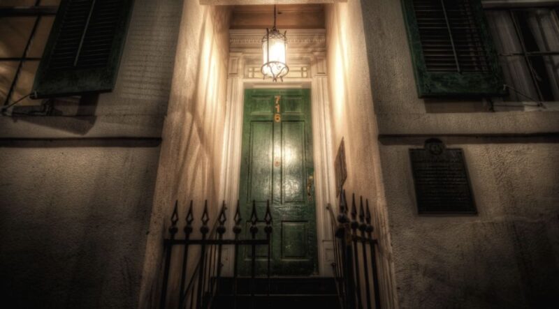 New Orleans: Killers and Thrillers Walking Tour - The Experience of a Guided Walk