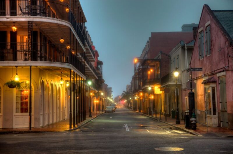 New Orleans: Night Cemetery and Ghost BYOB Bus Tour - Guides and Atmosphere