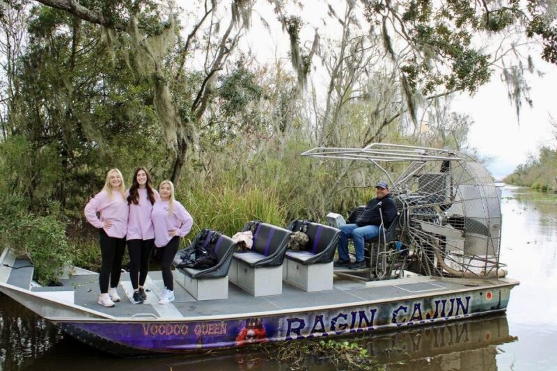 New Orleans: Oak Alley or Laura Plantation & Airboat Tour - Practical Tips for Travelers