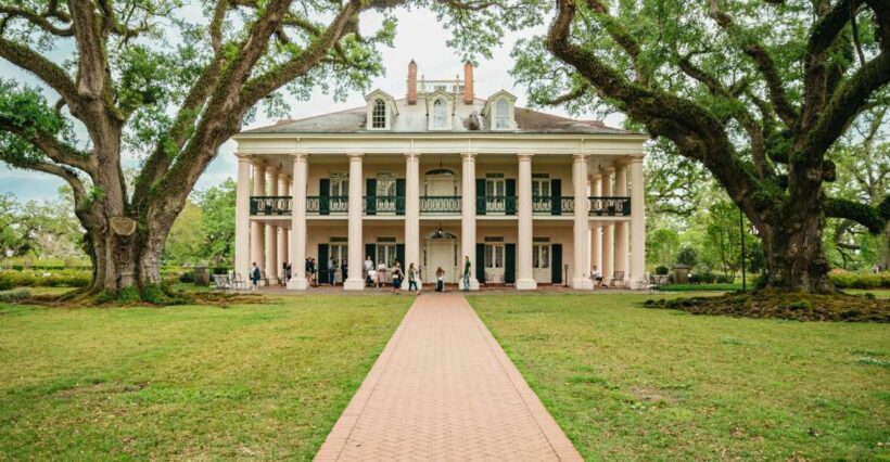 New Orleans: Oak Alley Plantation and Swamp Cruise Day Trip - Authenticity and Reviewer Insights