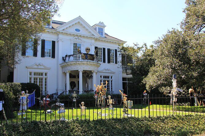 New Orleans Private City and Cemetery Tour - Up to 24 Passengers - Practical Details and Considerations