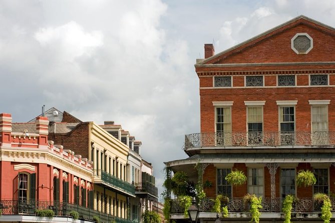 New Orleans Small-Group City and Cemetery Tour With Hotel Pickup - Hurricane Katrina Memorial