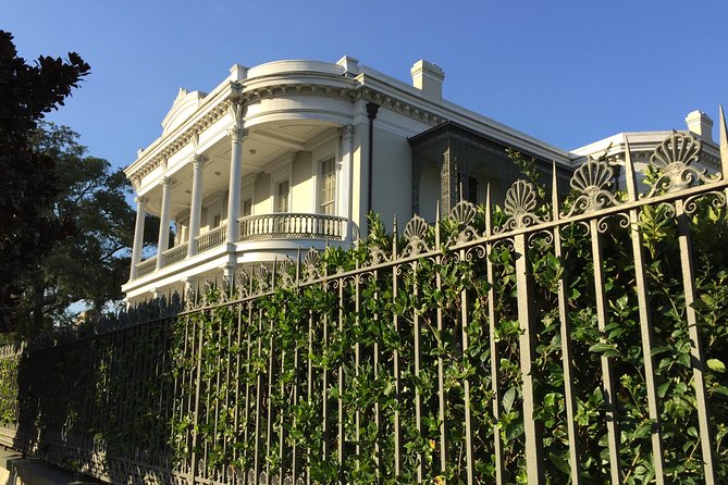 New Orleans Small-Group Garden District Walking Tour - Why This Tour Offers Great Value